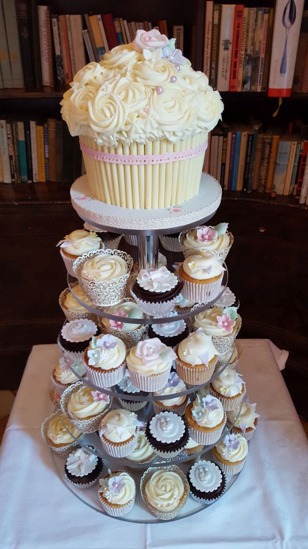Wedding Cupcakes | Mrs B's Cakes